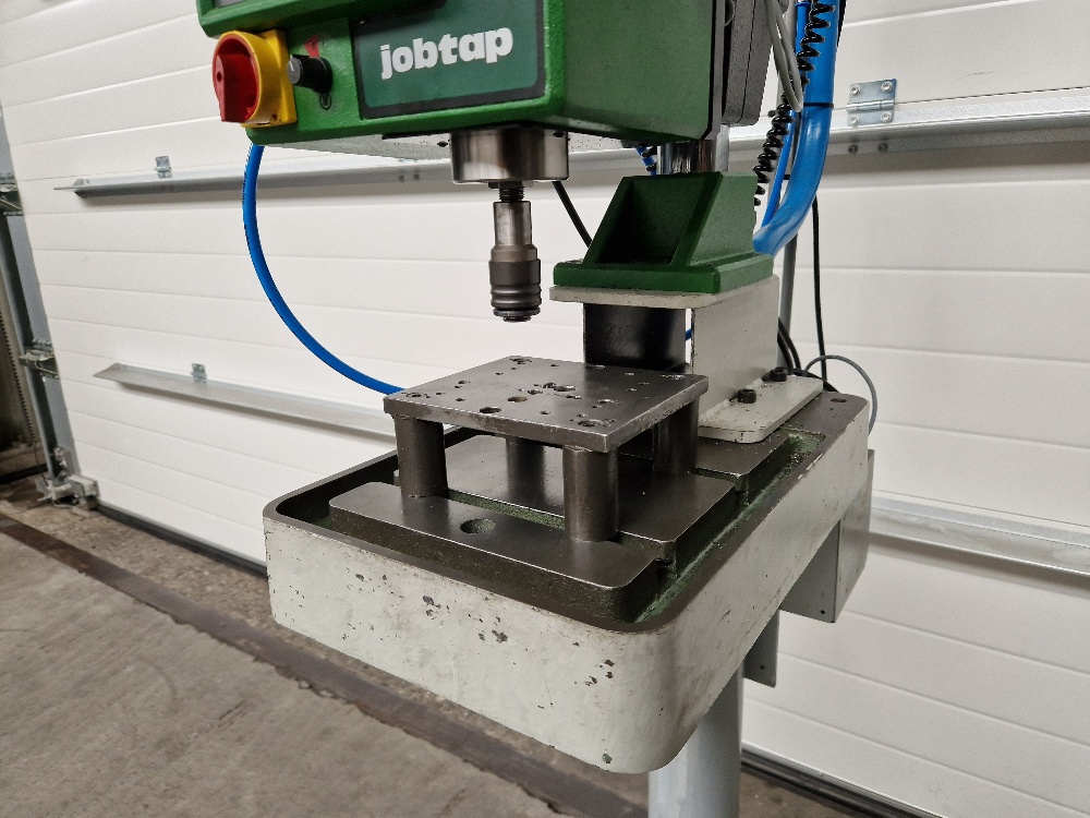 Microtap Jobtap Megatap 2 G8 - Frimach Metaalbewerkingsmachines B.V.
