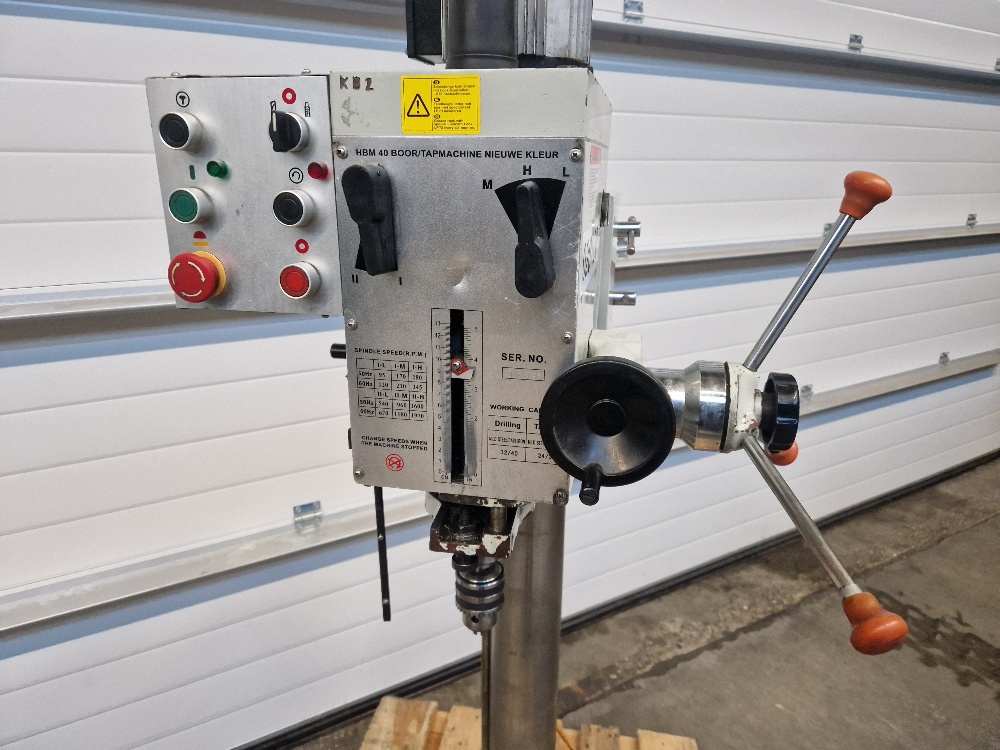 HBM 40 - Frimach Metaalbewerkingsmachines B.V.